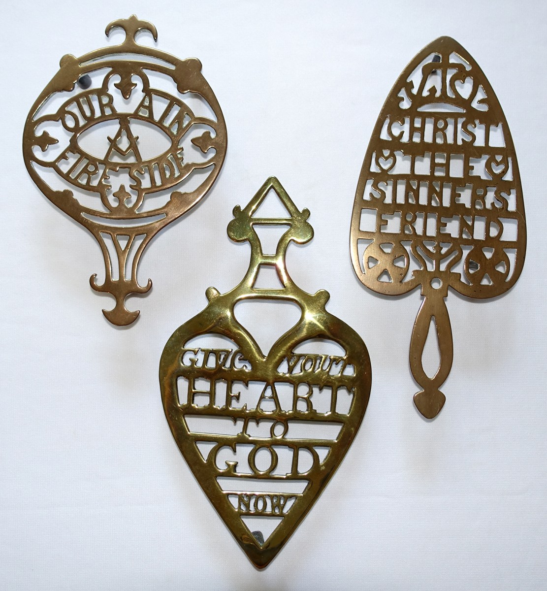 Victorian trivets with mottos | TRIVETOLOGY